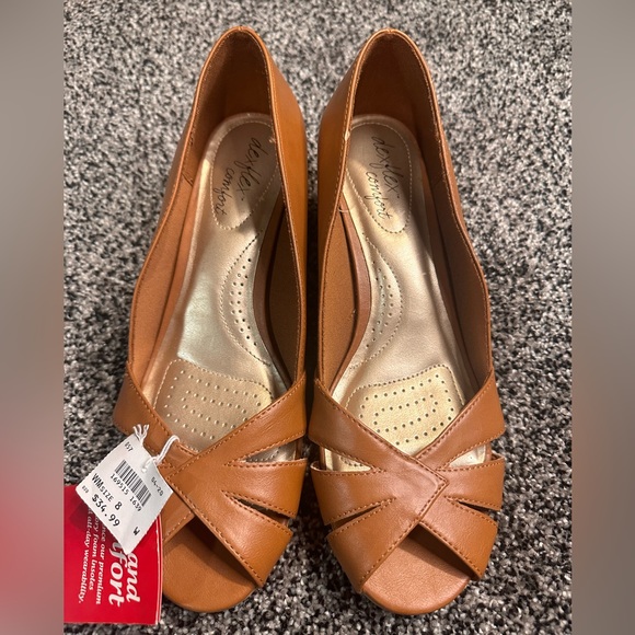 dexflex comfort | Shoes | Dexflex Comfort Tan Heel | Poshmark
